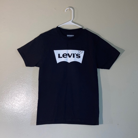 Levi's | Shirts | Levis Embroidered Logo Batwing Tee Shirt Black White ...